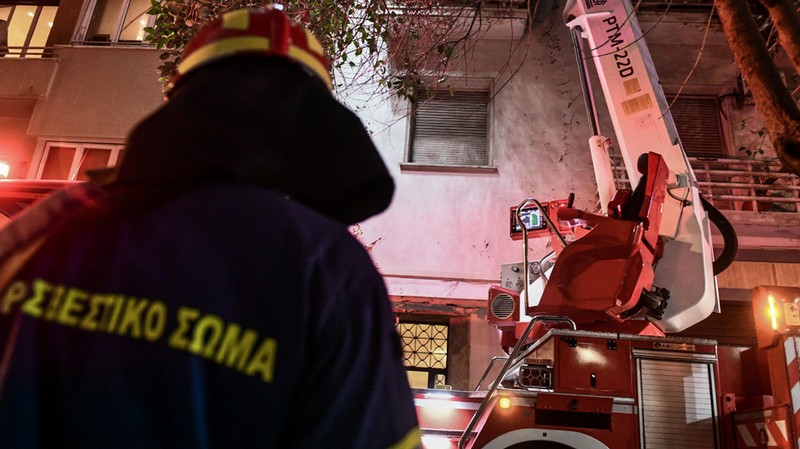 Τραγωδία στη Θεσσαλονίκη: Μητέρα με τα δύο ανήλικα παιδιά της κάηκαν ...