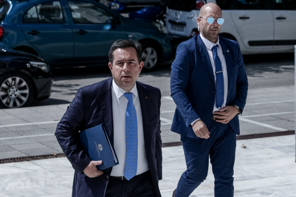 Απάντηση Μηταράκη σε ΕΦΣΥΝ: Προσπαθεί να προκαταβάλλει την δικαιοσύνη ...