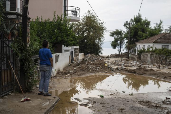 Τεράστιες ζημιές σε Βόλο, Λάρισα και Εύβοια – 200.000 στρέμματα κάτω ...