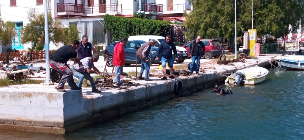 Δράση Καθαρισμού του βυθού στο Λιμανάκι της Ευρειακής Γέρας - Lesvospen